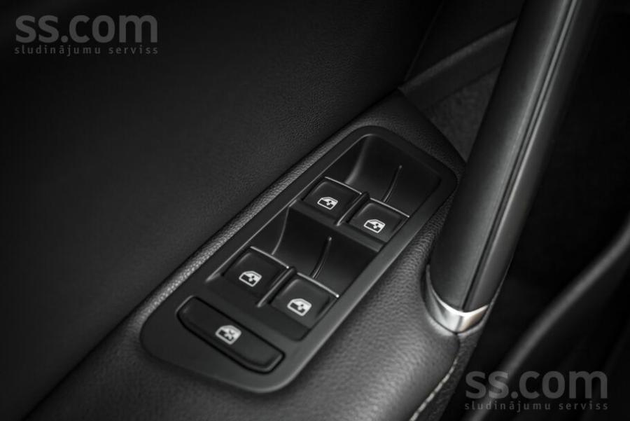 Black Volkswagen Golf 2016 in Riga, with an engine capacity of 2.00 L and mileage of 231 thousand km for 7750 €, photo 29 on AUTOMOTO.COM.LV