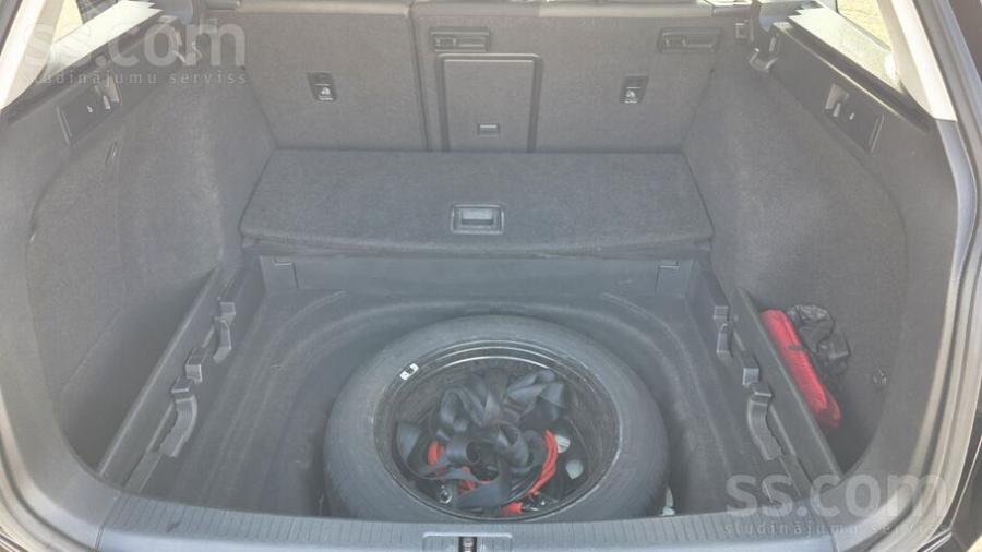 Black Volkswagen Golf 2016 in Riga, with an engine capacity of 1.60 L and mileage of 218 thousand km for 6600 €, photo 11 on AUTOMOTO.COM.LV