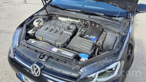 Black Volkswagen Golf 2016 in Riga, with an engine capacity of 1.60 L and mileage of 218 thousand km for 6600 €, photo 12 on AUTOMOTO.COM.LV