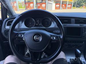 Black Volkswagen Golf 2016 in Jelgava, with an engine capacity of 1.60 L and mileage of 362 thousand km for 6250 €, photo 9 on AUTOMOTO.COM.LV