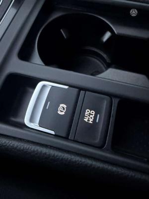 Black Volkswagen Golf 2016 in Vilnius, with an engine capacity of 1.97 L and mileage of 180 thousand km for 8750 €, photo 36 on AUTOMOTO.COM.LV
