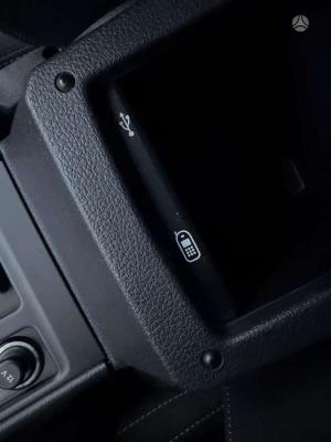 Black Volkswagen Golf 2016 in Vilnius, with an engine capacity of 1.97 L and mileage of 180 thousand km for 8750 €, photo 37 on AUTOMOTO.COM.LV