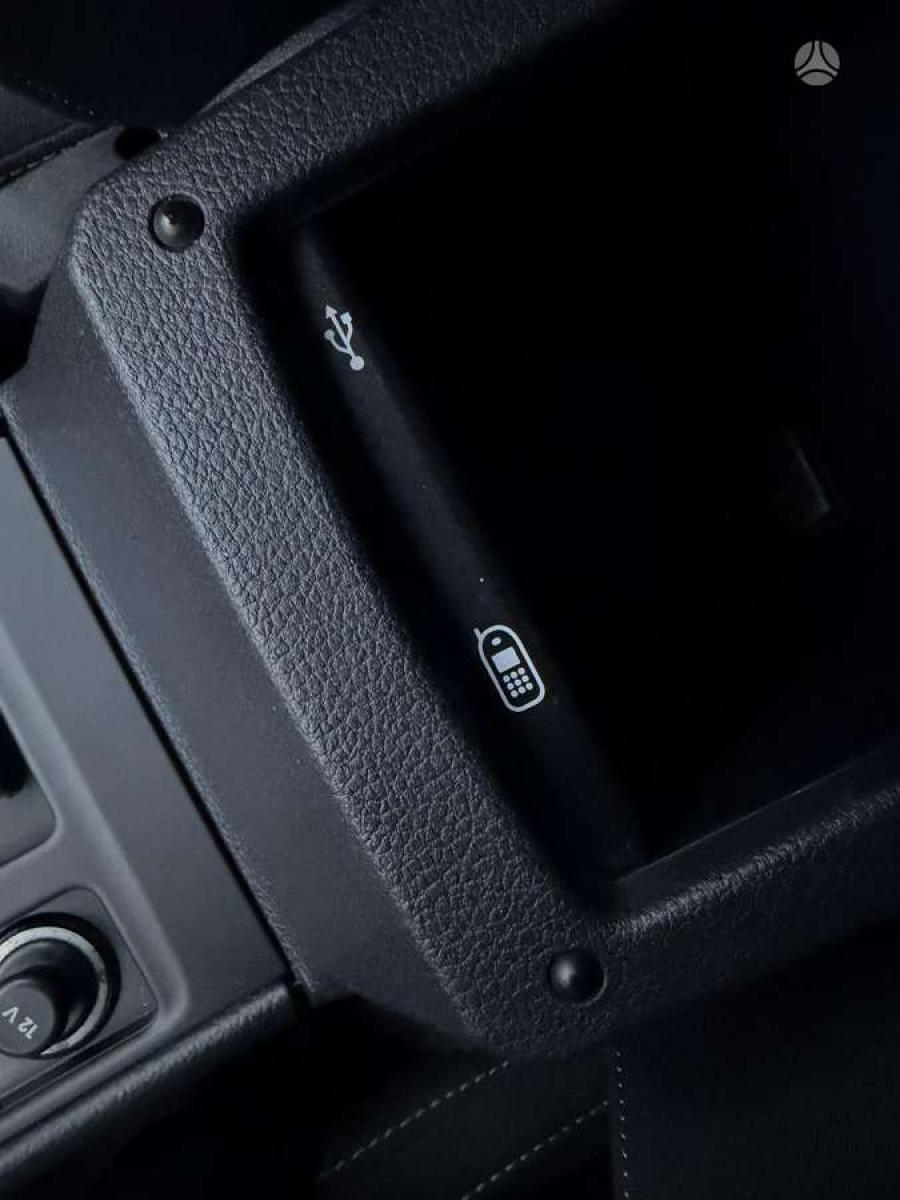 Black Volkswagen Golf 2016 in Vilnius, with an engine capacity of 1.97 L and mileage of 180 thousand km for 8750 €, photo 37 on AUTOMOTO.COM.LV