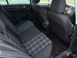 Black Volkswagen Golf 2016 in Vilnius, with an engine capacity of 1.97 L and mileage of 180 thousand km for 8750 €, photo 39 on AUTOMOTO.COM.LV
