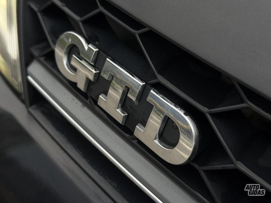Black Volkswagen Golf 2016 in Vilnius, with an engine capacity of 2.00 L and mileage of 180 thousand km for 8750 €, photo 17 on AUTOMOTO.COM.LV