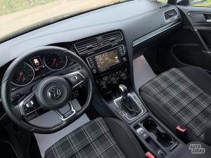 Black Volkswagen Golf 2016 in Vilnius, with an engine capacity of 2.00 L and mileage of 180 thousand km for 8750 €, photo 22 on AUTOMOTO.COM.LV