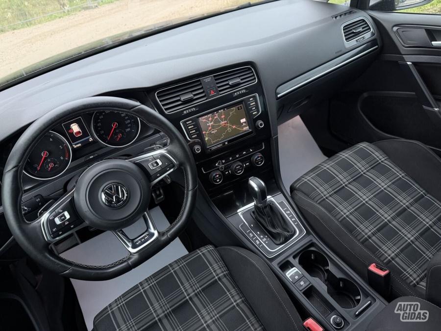 Black Volkswagen Golf 2016 in Vilnius, with an engine capacity of 2.00 L and mileage of 180 thousand km for 8750 €, photo 22 on AUTOMOTO.COM.LV