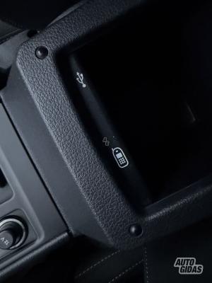 Black Volkswagen Golf 2016 in Vilnius, with an engine capacity of 2.00 L and mileage of 180 thousand km for 8750 €, photo 30 on AUTOMOTO.COM.LV