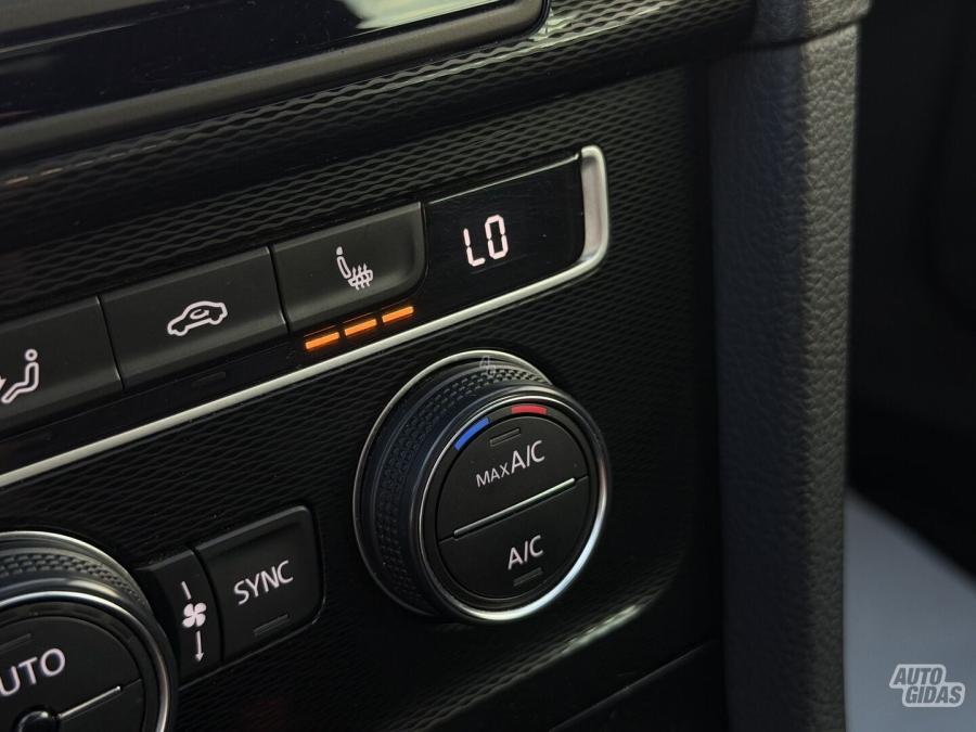 Melns Volkswagen Golf 2016 Viļņa, ar dzinēja tilpumu 2.00 L un nobraukumu 289 tūkst. km par 8899 €, foto 28 vietnē AUTOMOTO.COM.LV