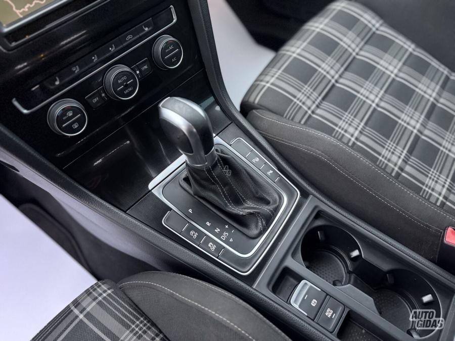 Melns Volkswagen Golf 2016 Viļņa, ar dzinēja tilpumu 2.00 L un nobraukumu 180 tūkst. km par 8650 €, foto 23 vietnē AUTOMOTO.COM.LV
