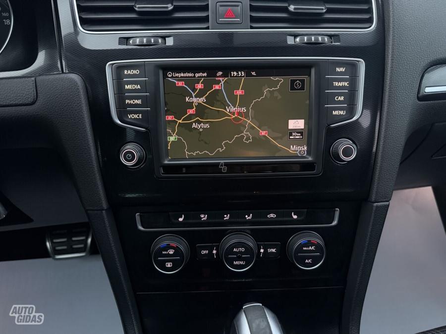 Melns Volkswagen Golf 2016 Viļņa, ar dzinēja tilpumu 2.00 L un nobraukumu 180 tūkst. km par 8650 €, foto 27 vietnē AUTOMOTO.COM.LV