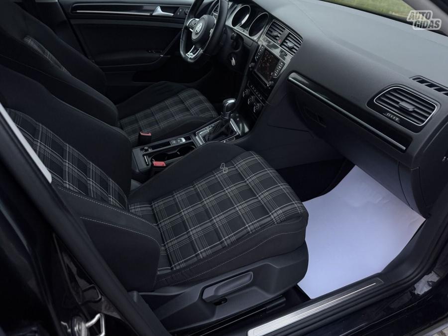 Melns Volkswagen Golf 2016 Viļņa, ar dzinēja tilpumu 2.00 L un nobraukumu 180 tūkst. km par 8650 €, foto 30 vietnē AUTOMOTO.COM.LV