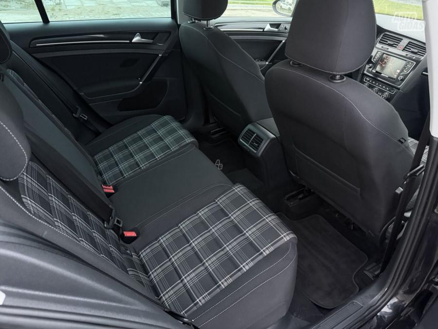 Melns Volkswagen Golf 2016 Viļņa, ar dzinēja tilpumu 2.00 L un nobraukumu 180 tūkst. km par 8650 €, foto 31 vietnē AUTOMOTO.COM.LV