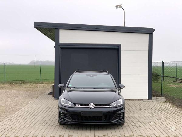 Black Volkswagen Golf 2017 in Kedainiai, with an engine capacity of 1.97 L and mileage of 220 thousand km for 11999 €, photo 6 on AUTOMOTO.COM.LV