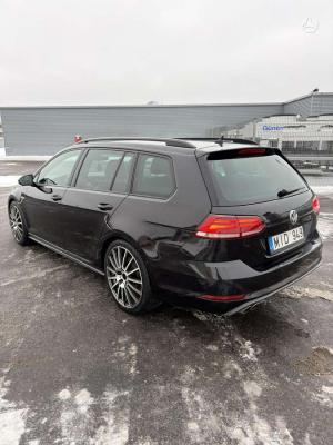 Black Volkswagen Golf 2017 in Vilnius, with an engine capacity of 1.97 L and mileage of 241 thousand km for 12800 €, photo 4 on AUTOMOTO.COM.LV