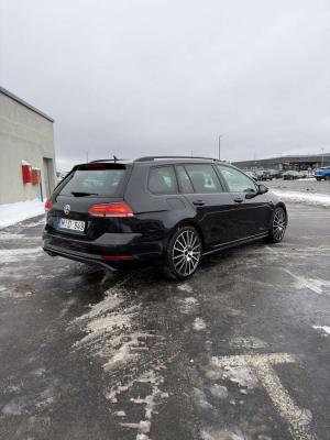 Black Volkswagen Golf 2017 in Vilnius, with an engine capacity of 1.97 L and mileage of 241 thousand km for 12800 €, photo 9 on AUTOMOTO.COM.LV
