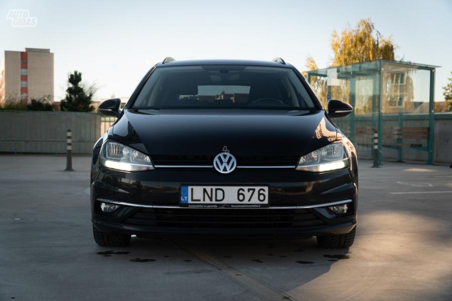 Melns Volkswagen Golf 2017 Kauņa, ar dzinēja tilpumu 1.60 L un nobraukumu 251 tūkst. km par 8700 €, foto 1 vietnē AUTOMOTO.COM.LV