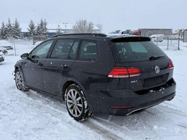 Melns Volkswagen Golf 2017 Alīta, ar dzinēja tilpumu 1.60 L un nobraukumu 230 tūkst. km par 6450 €, foto 4 vietnē AUTOMOTO.COM.LV