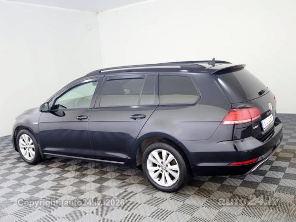 Black Volkswagen Golf 2017 in Tallinn, with an engine capacity of 1.40 L and mileage of 268 thousand km for 4499 €, photo 4 on AUTOMOTO.COM.LV