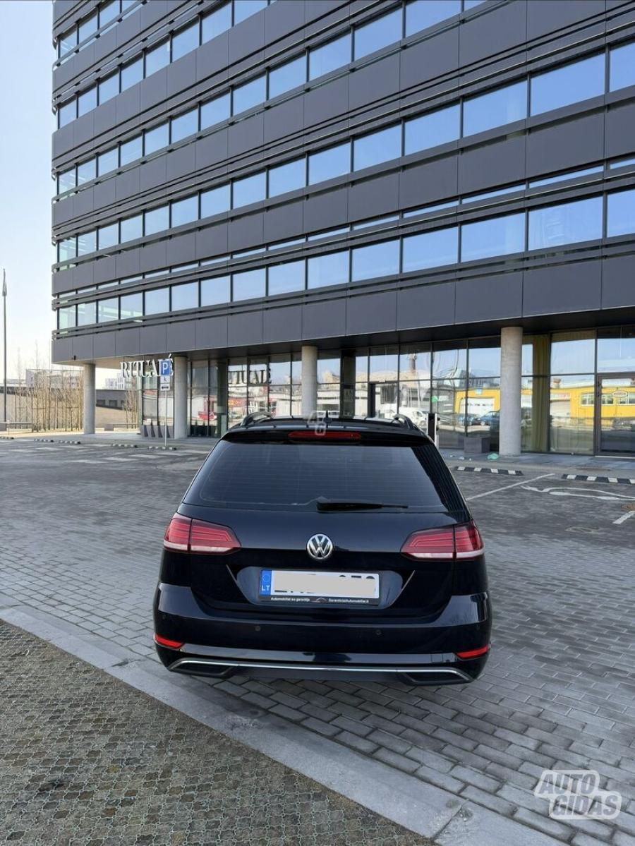 Black Volkswagen Golf 2017 in Kaunas, with an engine capacity of 1.60 L and mileage of 256 thousand km for 8300 €, photo 5 on AUTOMOTO.COM.LV