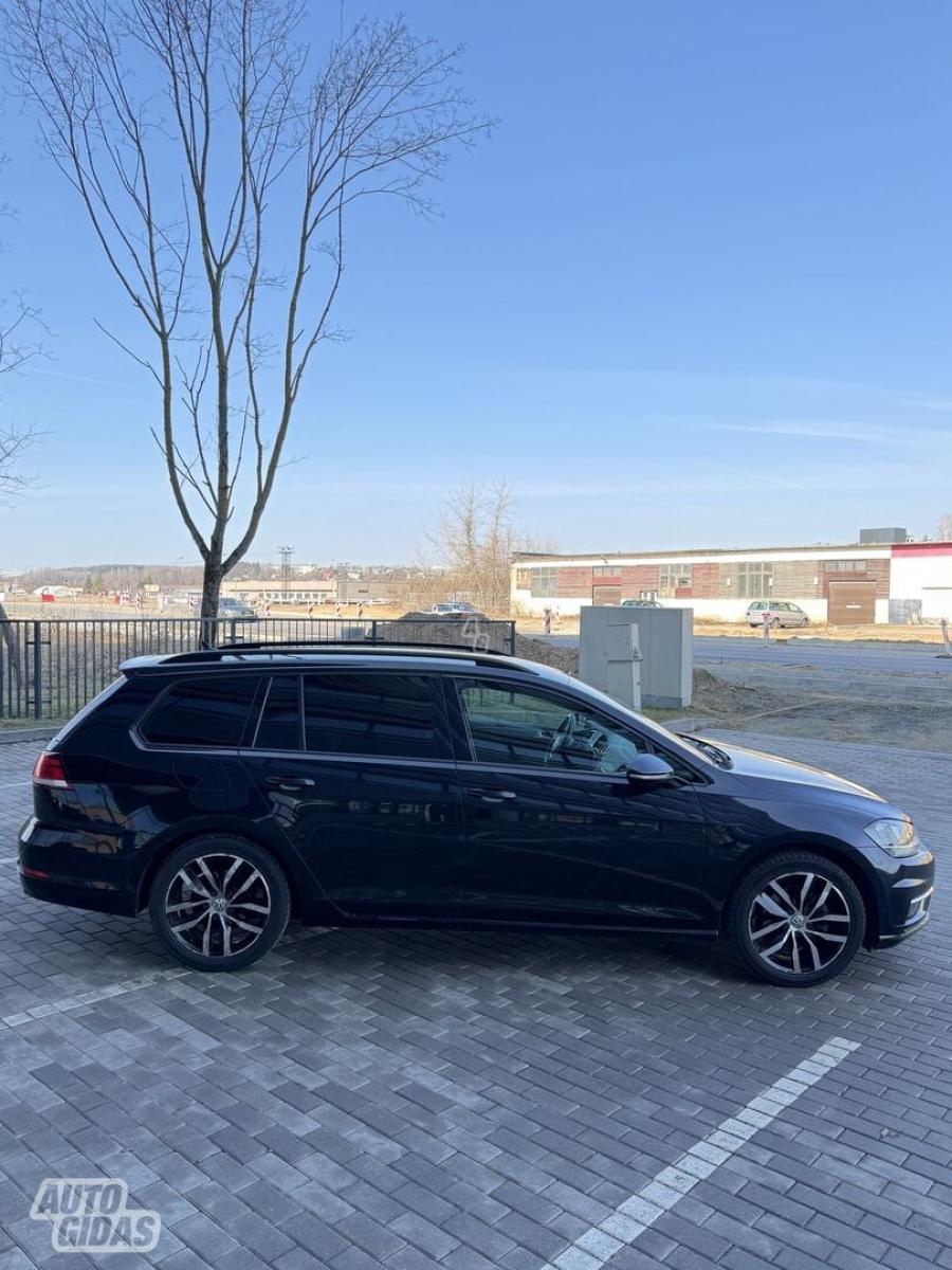 Black Volkswagen Golf 2017 in Kaunas, with an engine capacity of 1.60 L and mileage of 256 thousand km for 8300 €, photo 7 on AUTOMOTO.COM.LV