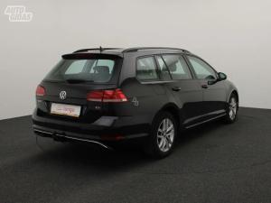 Black Volkswagen Golf 2017 in Vilnius, with an engine capacity of 1.60 L and mileage of 237 thousand km for 7599 €, photo 9 on AUTOMOTO.COM.LV