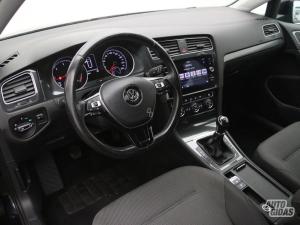 Black Volkswagen Golf 2017 in Vilnius, with an engine capacity of 1.60 L and mileage of 237 thousand km for 7599 €, photo 17 on AUTOMOTO.COM.LV