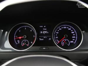 Black Volkswagen Golf 2017 in Vilnius, with an engine capacity of 1.60 L and mileage of 237 thousand km for 7599 €, photo 20 on AUTOMOTO.COM.LV