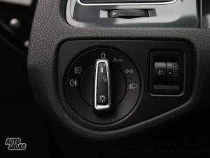Black Volkswagen Golf 2017 in Vilnius, with an engine capacity of 1.60 L and mileage of 237 thousand km for 7599 €, photo 28 on AUTOMOTO.COM.LV
