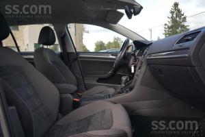 Black Volkswagen Golf 2017 in Riga, with an engine capacity of 2.00 L and mileage of 193 thousand km for 13990 €, photo 6 on AUTOMOTO.COM.LV