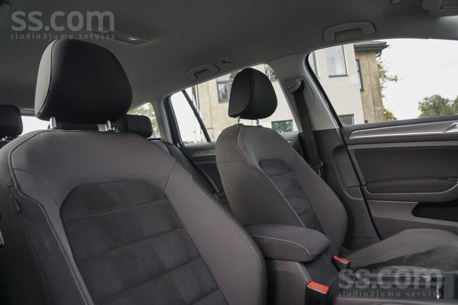 Black Volkswagen Golf 2017 in Riga, with an engine capacity of 2.00 L and mileage of 193 thousand km for 13990 €, photo 9 on AUTOMOTO.COM.LV