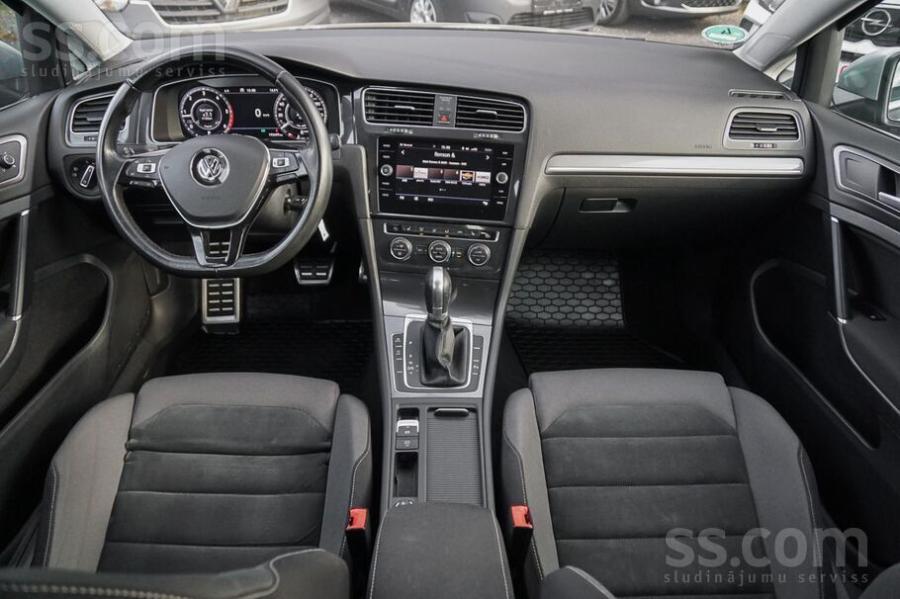 Black Volkswagen Golf 2017 in Riga, with an engine capacity of 2.00 L and mileage of 193 thousand km for 13990 €, photo 10 on AUTOMOTO.COM.LV