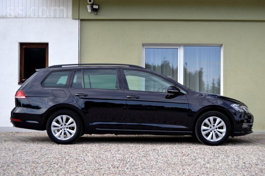 Black Volkswagen Golf 2017 in Tukums, with an engine capacity of 1.60 L and mileage of 260 thousand km for 10590 €, photo 12 on AUTOMOTO.COM.LV