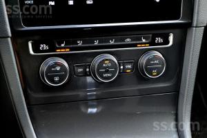 Black Volkswagen Golf 2017 in Tukums, with an engine capacity of 1.60 L and mileage of 260 thousand km for 10590 €, photo 22 on AUTOMOTO.COM.LV