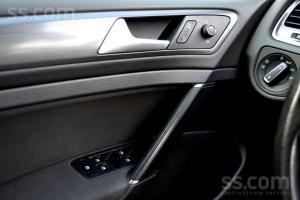 Black Volkswagen Golf 2017 in Tukums, with an engine capacity of 1.60 L and mileage of 260 thousand km for 10590 €, photo 29 on AUTOMOTO.COM.LV