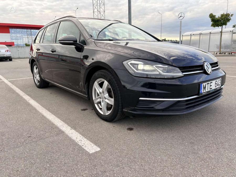 Melns Volkswagen Golf 2017 Kauņa, ar dzinēja tilpumu 1.60 L un nobraukumu 283 tūkst. km par 8400 €, foto 1 vietnē AUTOMOTO.COM.LV