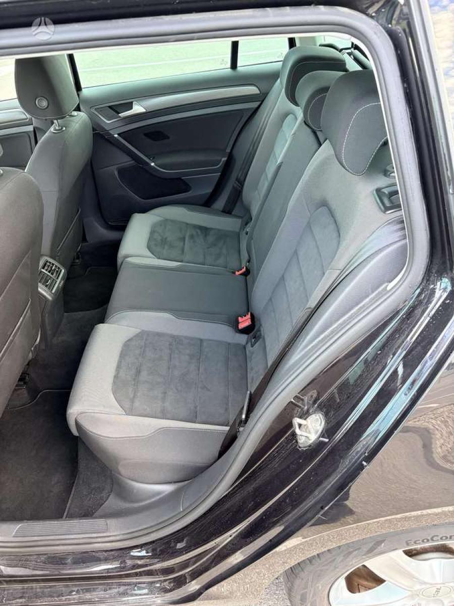 Melns Volkswagen Golf 2017 Kauņa, ar dzinēja tilpumu 1.60 L un nobraukumu 283 tūkst. km par 8400 €, foto 10 vietnē AUTOMOTO.COM.LV