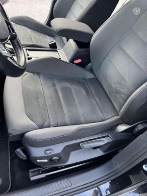 Melns Volkswagen Golf 2017 Kauņa, ar dzinēja tilpumu 1.60 L un nobraukumu 283 tūkst. km par 8400 €, foto 12 vietnē AUTOMOTO.COM.LV