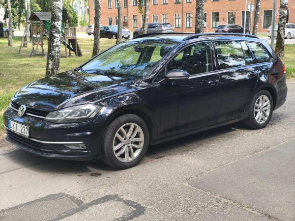 Black Volkswagen Golf 2017 in Kaunas, with an engine capacity of 1.97 L and mileage of 180 thousand km for 9700 €, photo 2 on AUTOMOTO.COM.LV