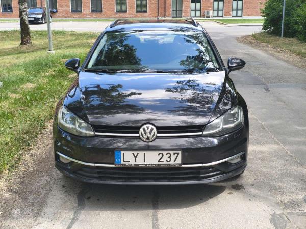 Black Volkswagen Golf 2017 in Kaunas, with an engine capacity of 1.97 L and mileage of 180 thousand km for 9700 €, photo 3 on AUTOMOTO.COM.LV