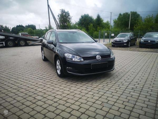 Black Volkswagen Golf 2017 in Radviliskis, with an engine capacity of 1.97 L and mileage of 217 thousand km for 7950 €, photo 4 on AUTOMOTO.COM.LV