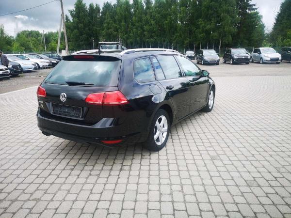 Black Volkswagen Golf 2017 in Radviliskis, with an engine capacity of 1.97 L and mileage of 217 thousand km for 7950 €, photo 6 on AUTOMOTO.COM.LV