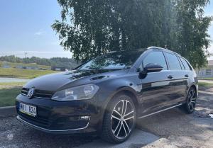 Black Volkswagen Golf 2017 in Vilnius, with an engine capacity of 1.60 L and mileage of 145 thousand km for 9550 €, photo 4 on AUTOMOTO.COM.LV