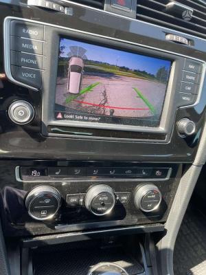 Black Volkswagen Golf 2017 in Vilnius, with an engine capacity of 1.60 L and mileage of 145 thousand km for 9550 €, photo 11 on AUTOMOTO.COM.LV