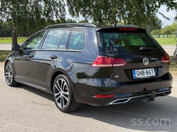 Melns Volkswagen Golf 2017 Šauļi, ar dzinēja tilpumu 2.00 L un nobraukumu 220 tūkst. km par 9799 €, foto 4 vietnē AUTOMOTO.COM.LV