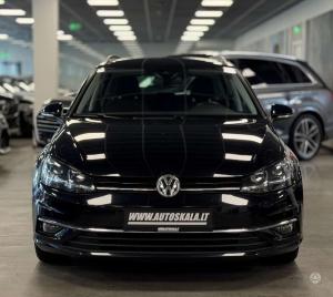 Black Volkswagen Golf 2017 in Klaipeda, with an engine capacity of 1.60 L and mileage of 231 thousand km for 11500 €, photo 3 on AUTOMOTO.COM.LV