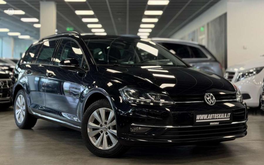 Black Volkswagen Golf 2017 in Klaipeda, with an engine capacity of 1.60 L and mileage of 231 thousand km for 11500 €, photo 4 on AUTOMOTO.COM.LV