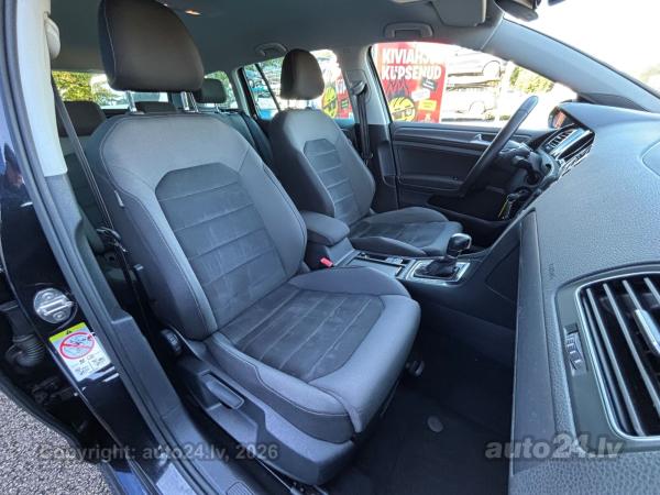 Volkswagen Golf 2017 in Paide on AUTOMOTO.COM.LV Black Volkswagen Golf 2017 in Paide, with an engine capacity of 1.60 L and mileage of 244 thousand km for 9490 €, photo 11 on AUTOMOTO.COM.LV