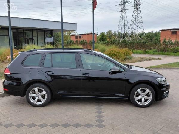 Black Volkswagen Golf 2017 in Vilnius, with an engine capacity of 1.60 L and mileage of 255 thousand km for 7900 €, photo 6 on AUTOMOTO.COM.LV