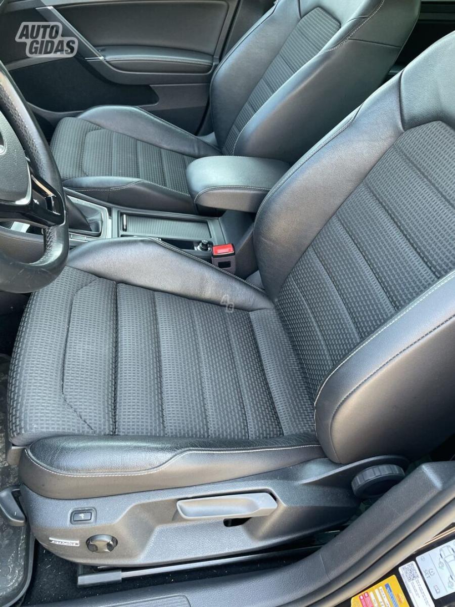 Melns Volkswagen Golf 2017 Viļņa, ar dzinēja tilpumu 1.60 L un nobraukumu 145 tūkst. km par 8450 €, foto 11 vietnē AUTOMOTO.COM.LV